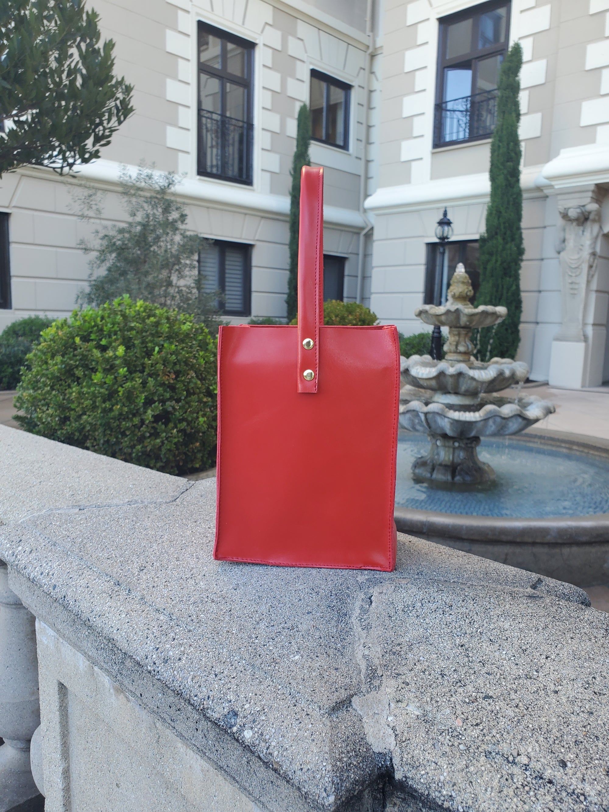 Handcrafted leather goods – Venavena.com